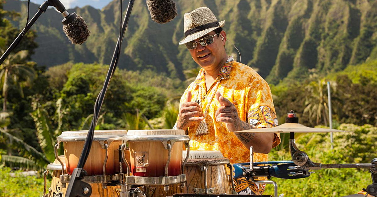 "Lopaka" Colon Jr | Playing For Change