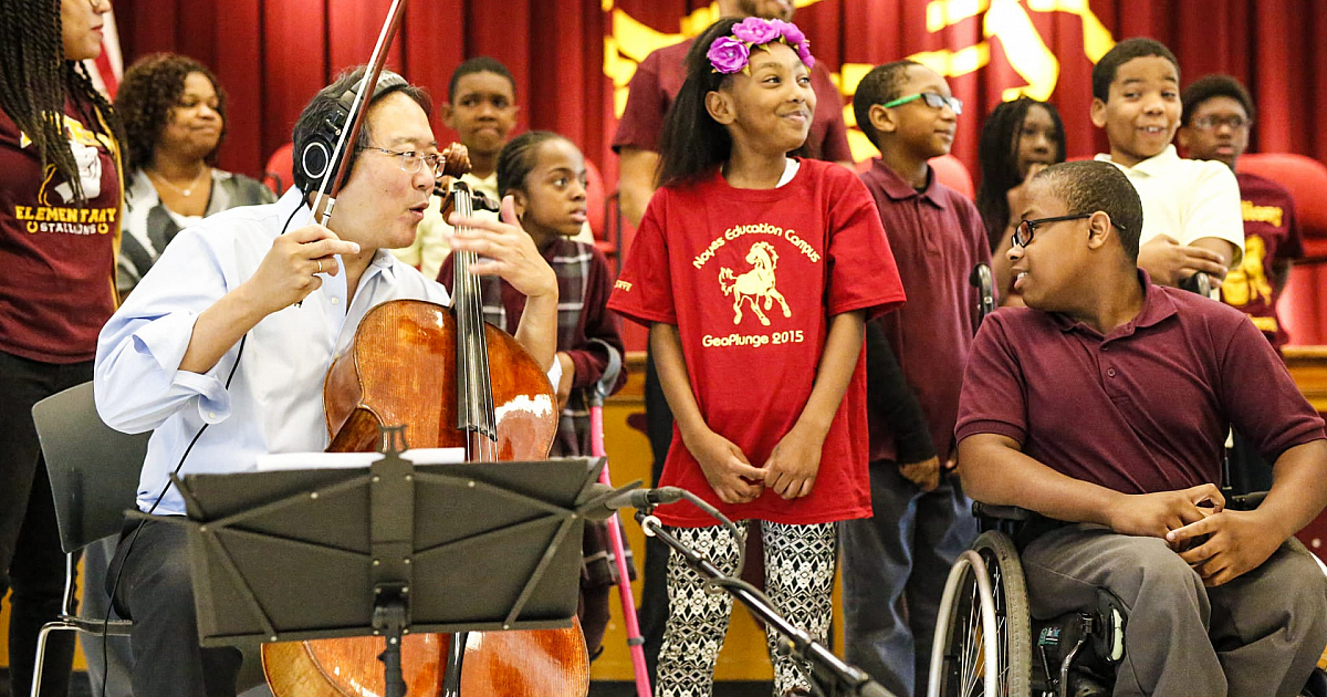 Yo-Yo Ma | Playing For Change