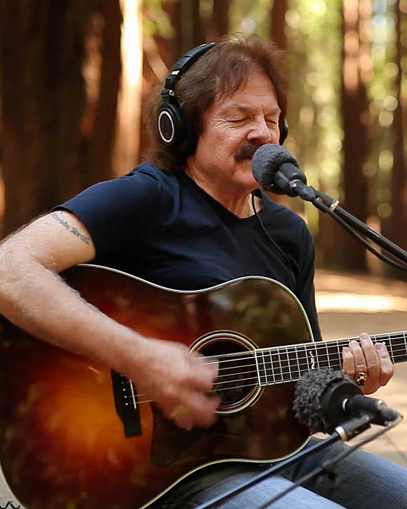 Tom Johnston | Playing For Change