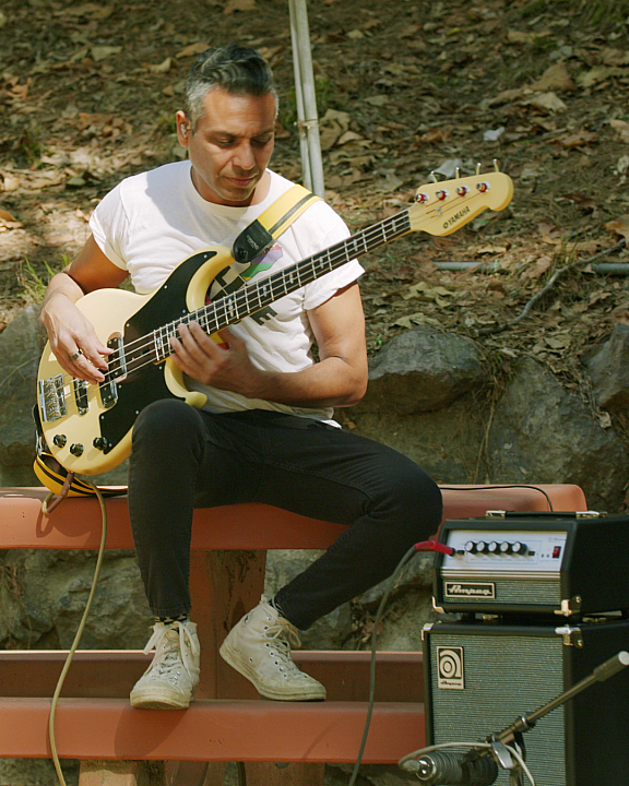 Tony Kanal | Playing For Change