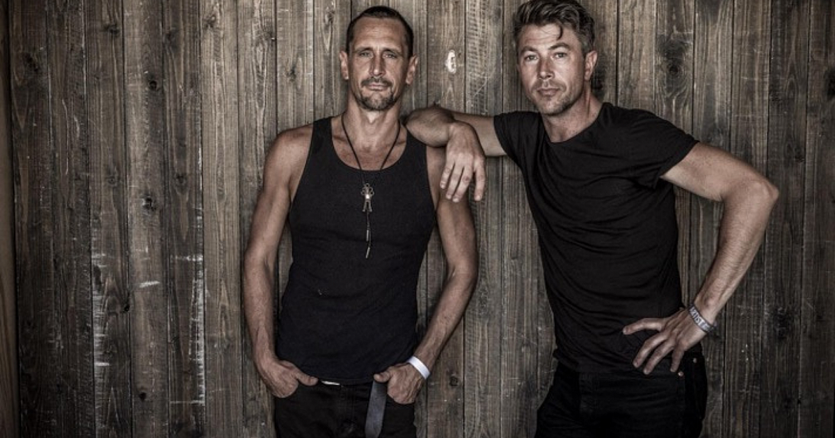 Luke Winslow-King & Roberto Luti Unite for… | Playing For Change