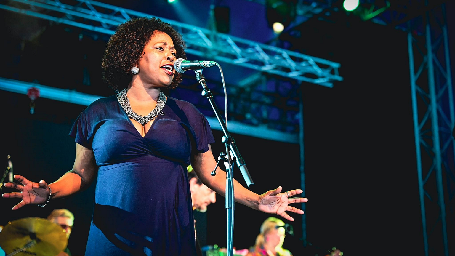 Beyond the Stage: Tales from Byron Bay Bluesfest… | Playing For Change