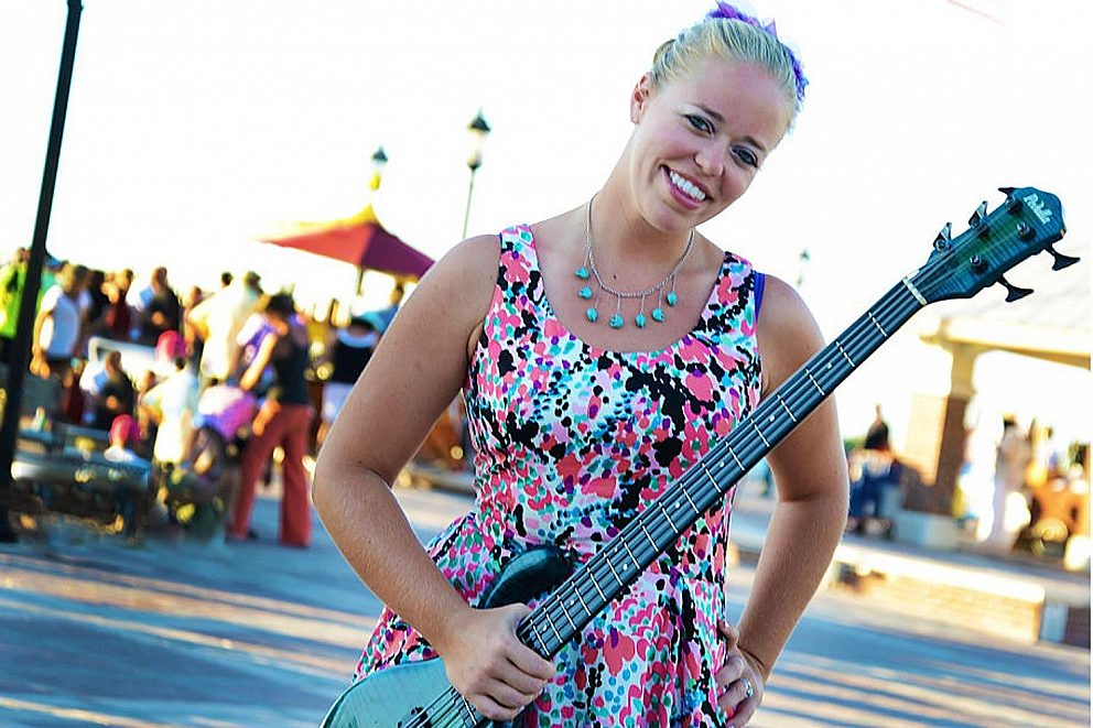 Musician Spotlight | Claire Finley | Playing For Change