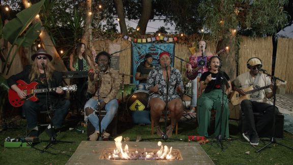 Playing For Change | Roselyn Williams